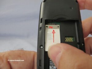 How to Insert a SIM Card into a Nokia 105 / TA-1037 Single-SIM Cell ...